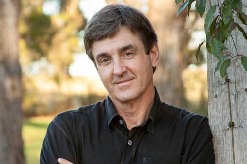 Megachurch pastor reveals the miracle that brought his family to faith ...