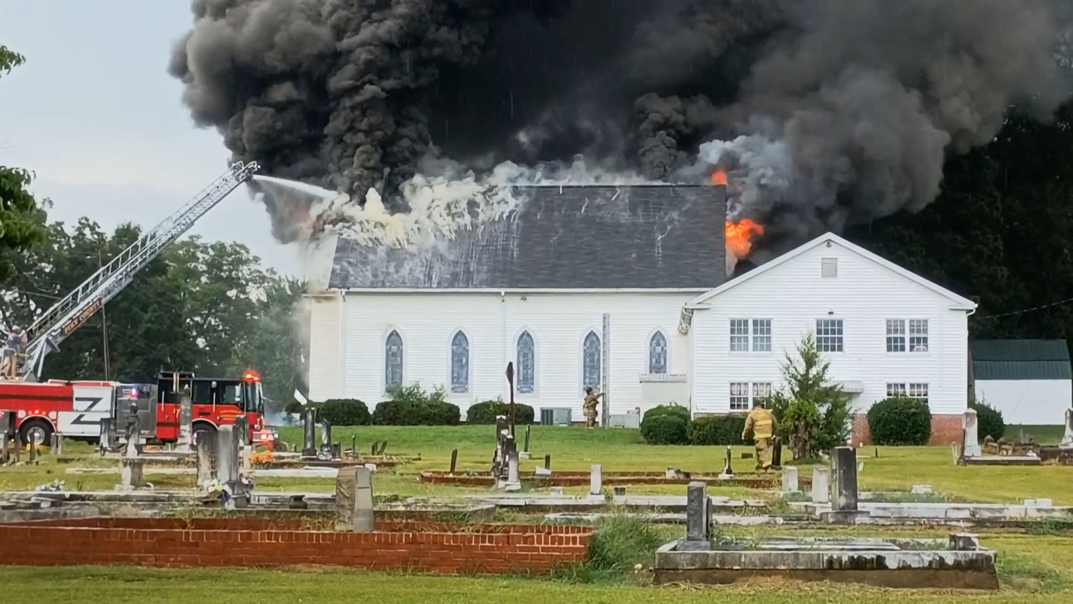 200-year-old church destroyed by fire after lightning strike | U.S.