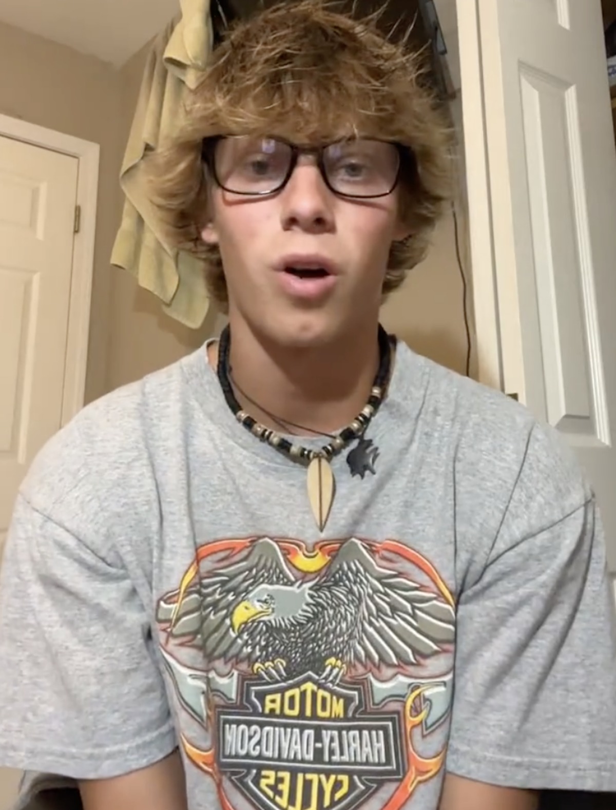 Christian influencer's prayer with satanist goes viral | Living