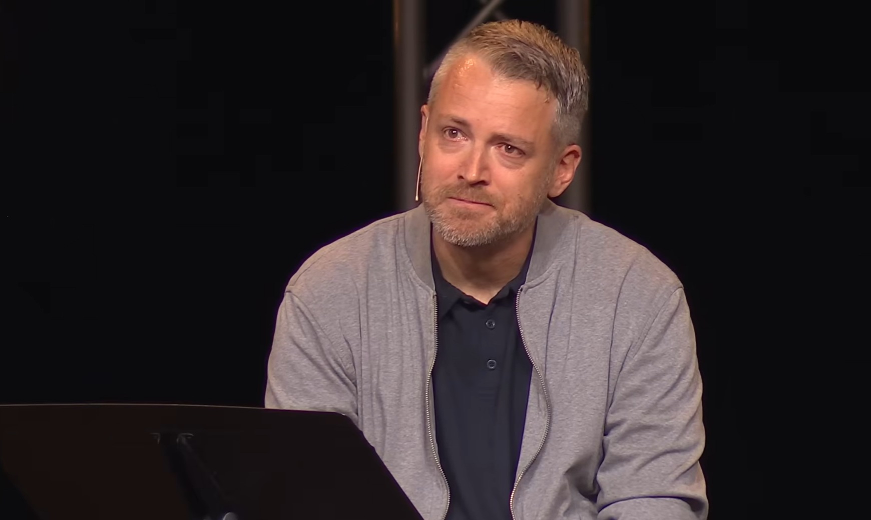 Megachurch leader weeps over pastor's arrest | Church & Ministries