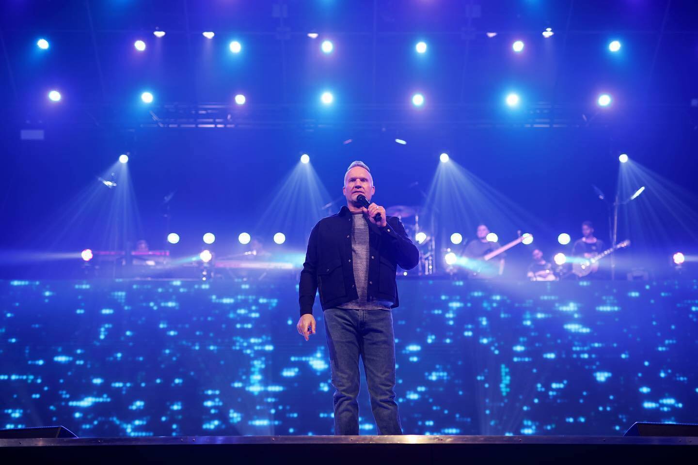 Megachurch pastor previews app that offers AI-led prayer, spiritu | U.S.
